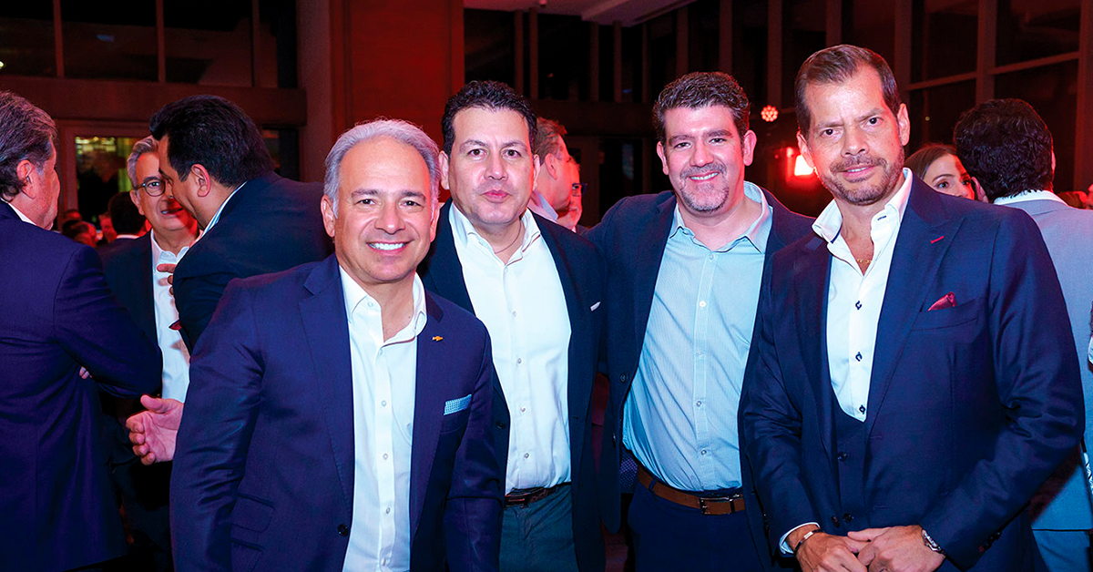 Celebra Avis México 60 años en el arrendamiento de autos