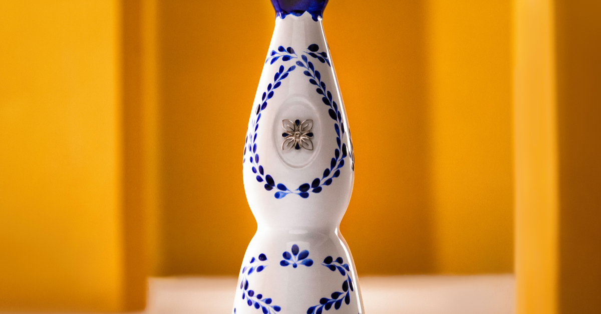 Clase Azul México: destilados con licoreras artesanales