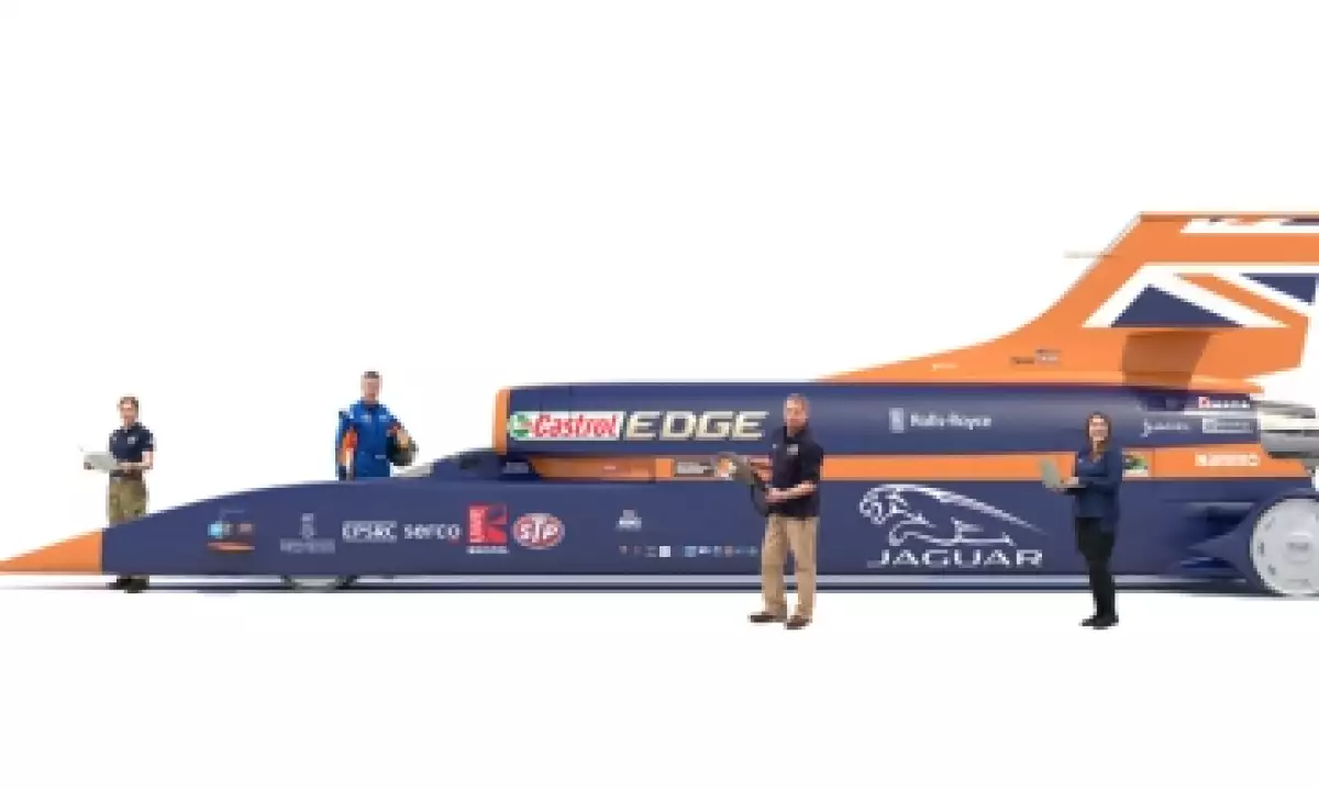 Bloodhound, el auto-cohete capaz de ir a 1,600 km/h