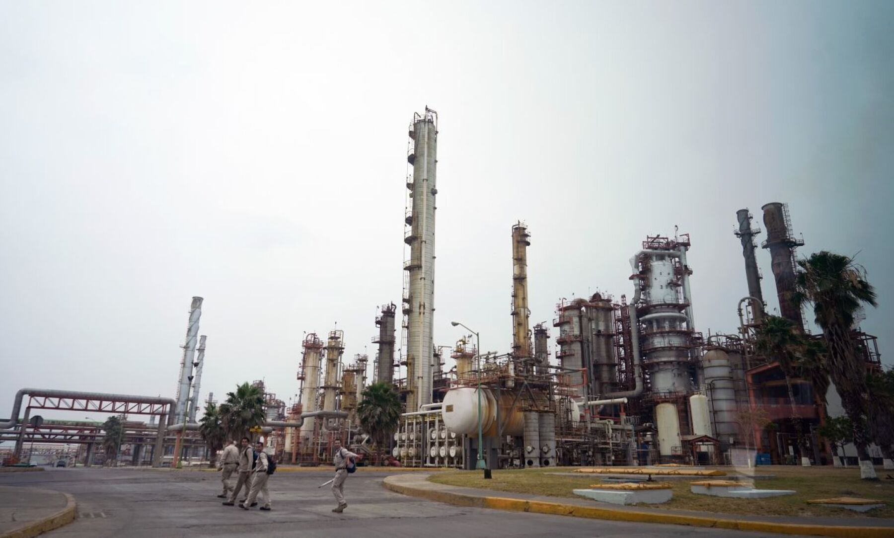 Nuevo León denuncia a la refinería de Cadereyta por generar contaminación