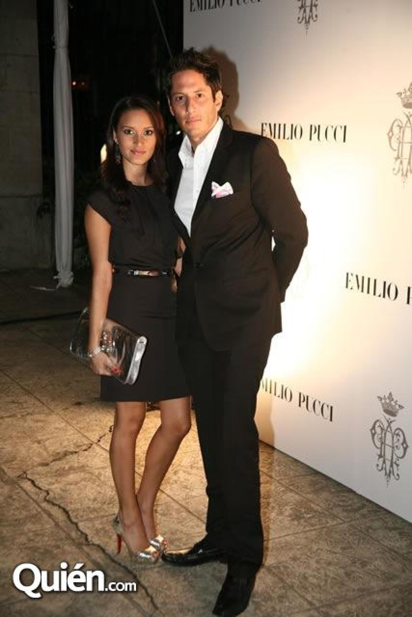 Maite Perroni conoce nueva fragancia de Laudomia Pucci