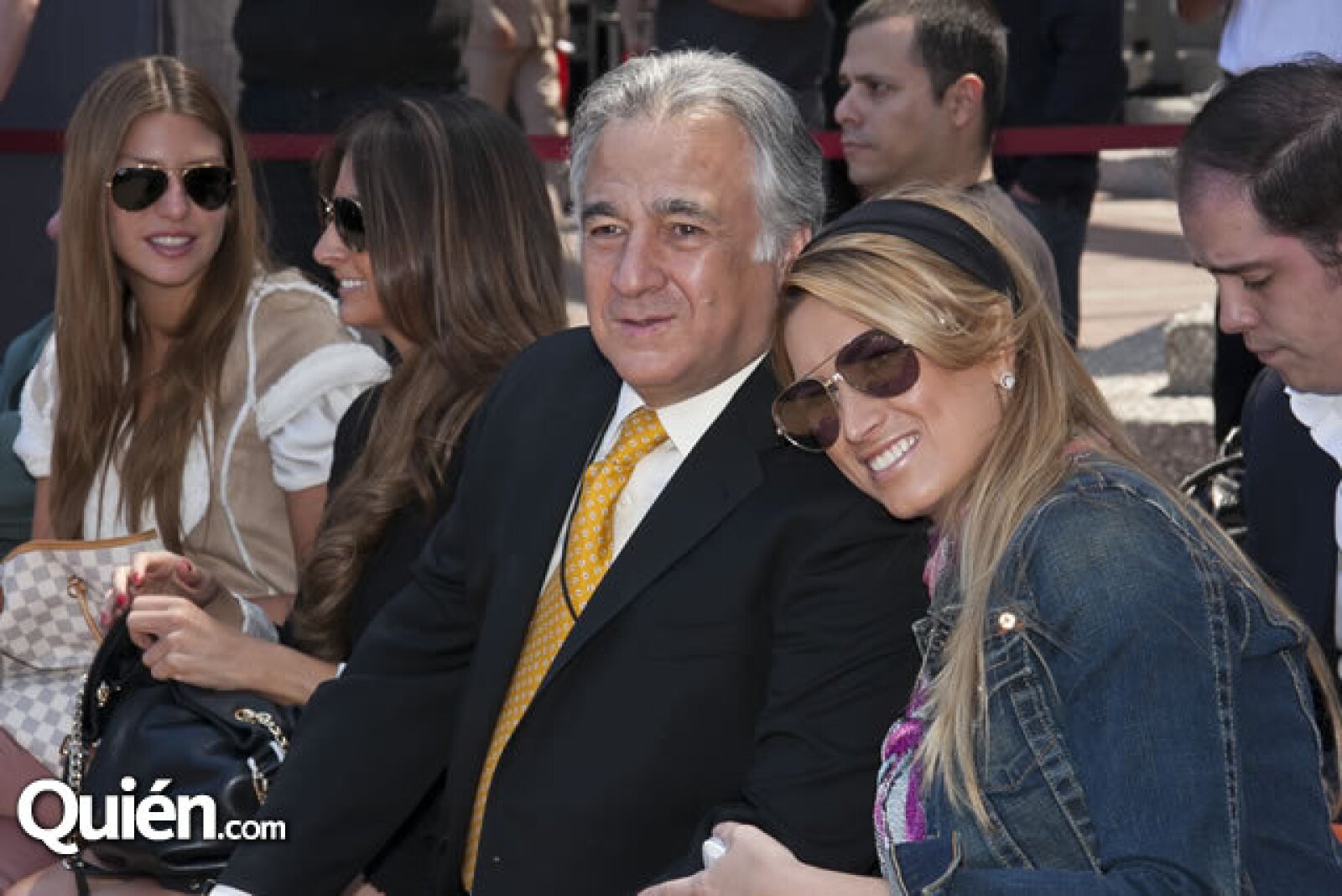 Miguel Torruco engalana función de box en la Ibero