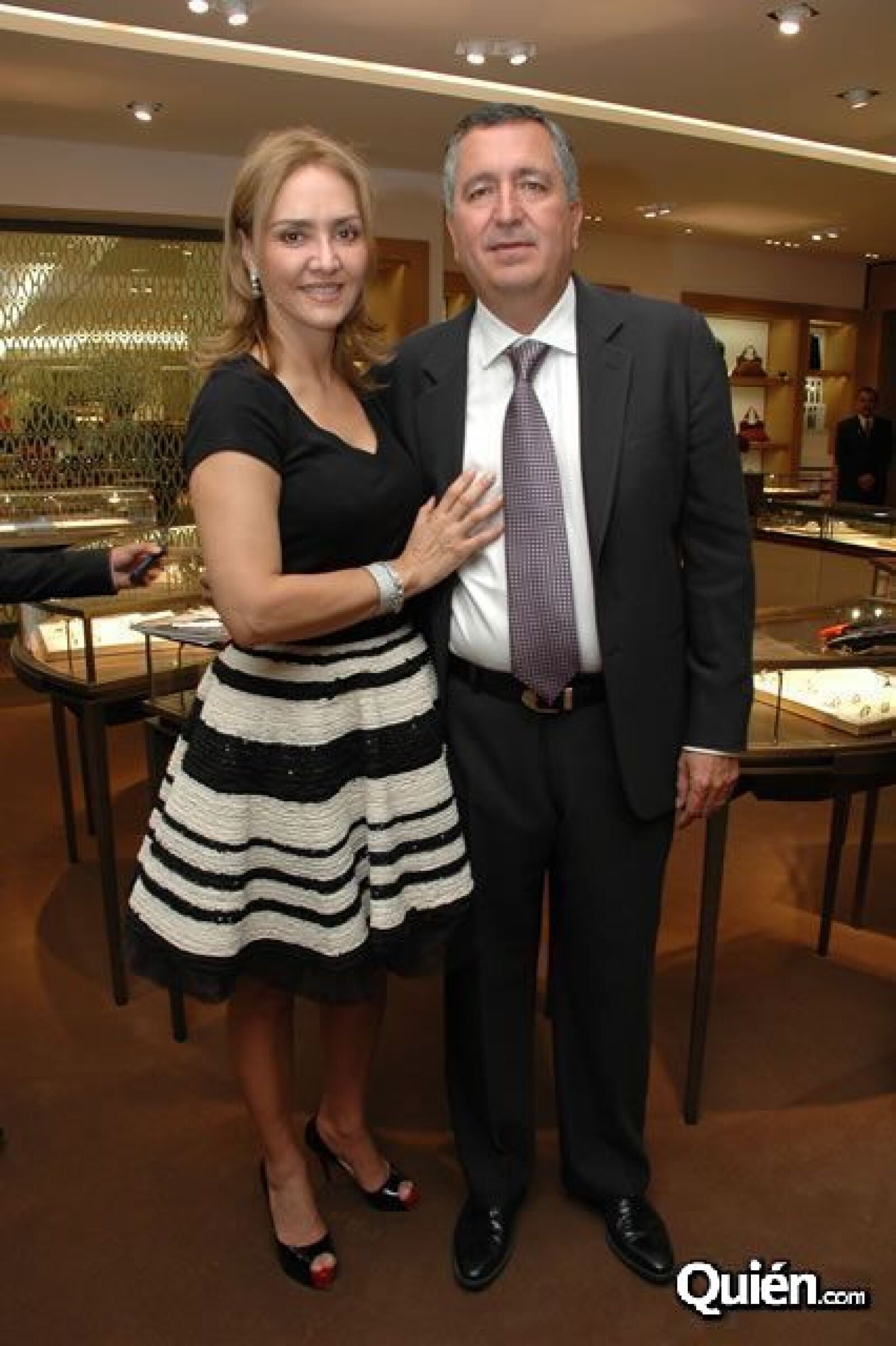 Angélica Fuentes y Jorge Vergara en la inauguración de Ca...