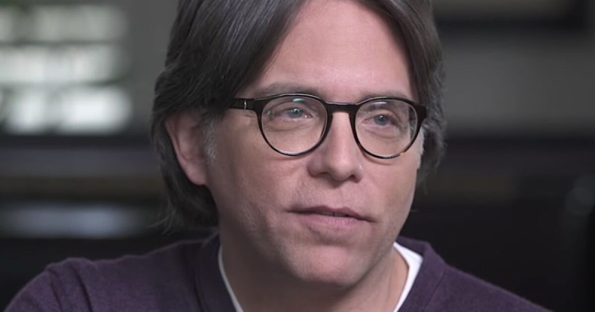 Preparan dos libros sobre NXIVM y Keith Raniere