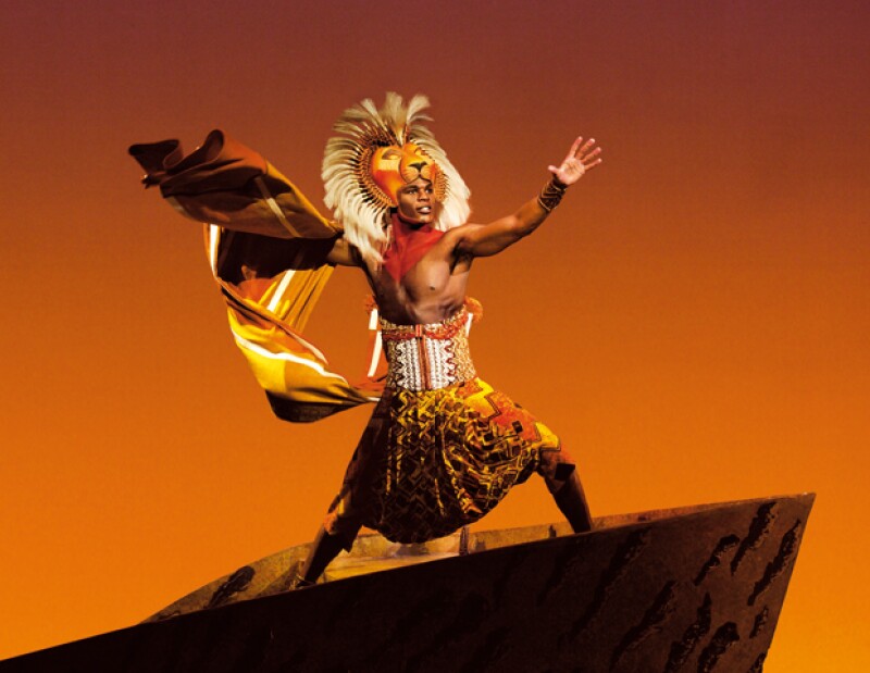 En el teatro con los actores del Rey León