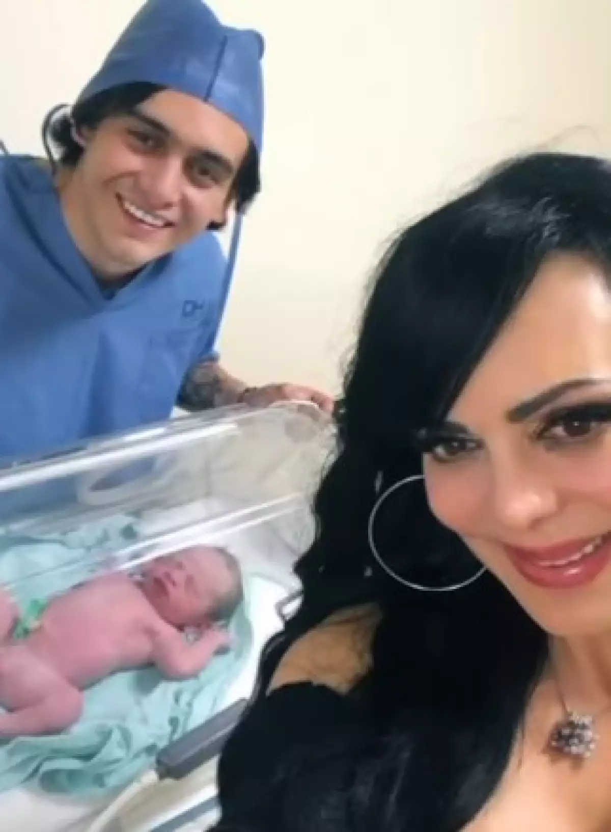 Maribel Guardia celebra “hasta el cielo” el cumple de su hijo con fotos inéditas