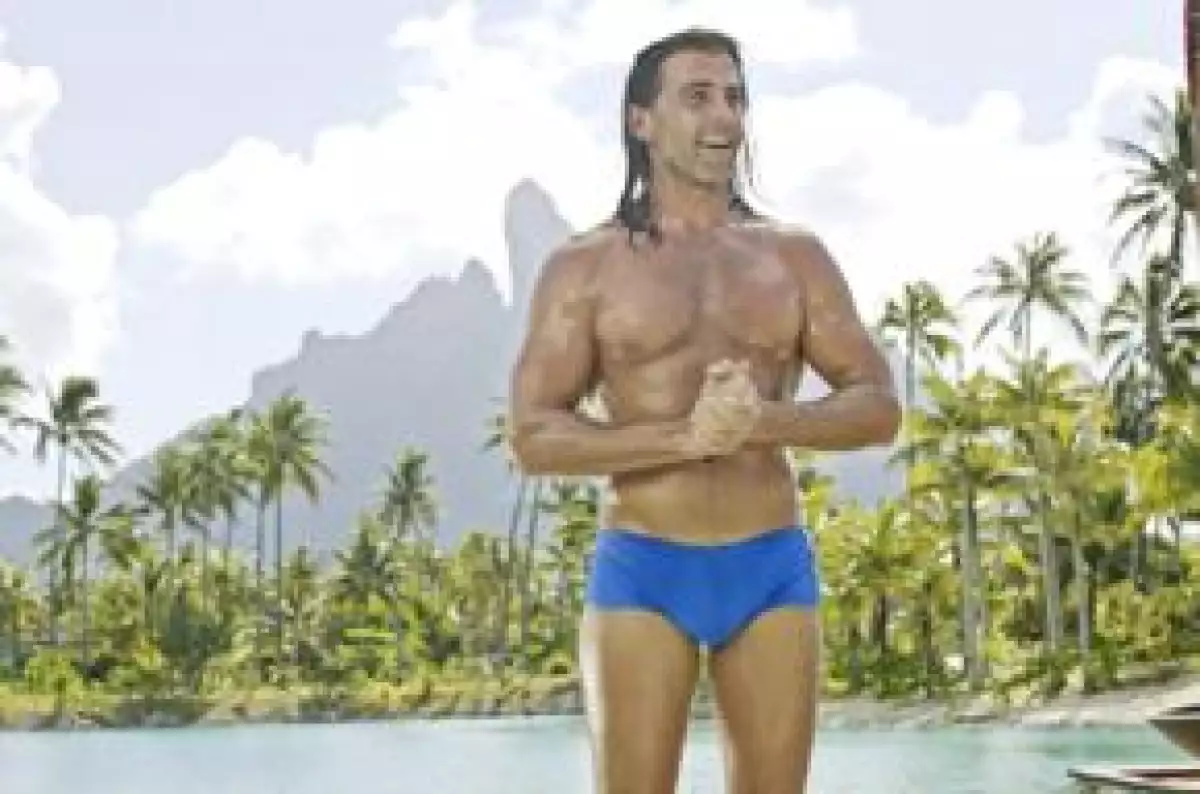 Carlos Ponce Sensual En Hollywood