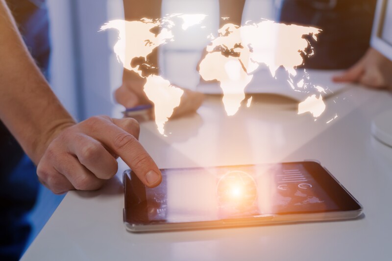 El primer teléfono inteligente holográfico llega este año