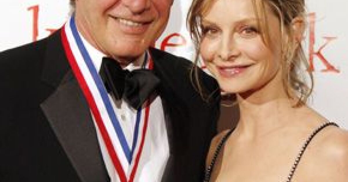 Harrison Ford confirma compromiso con Calista