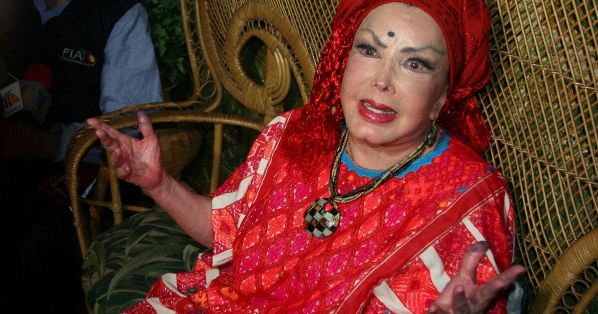 Muere Irma Serrano, exsenadora y diva del cine mexicano, a los 89 años