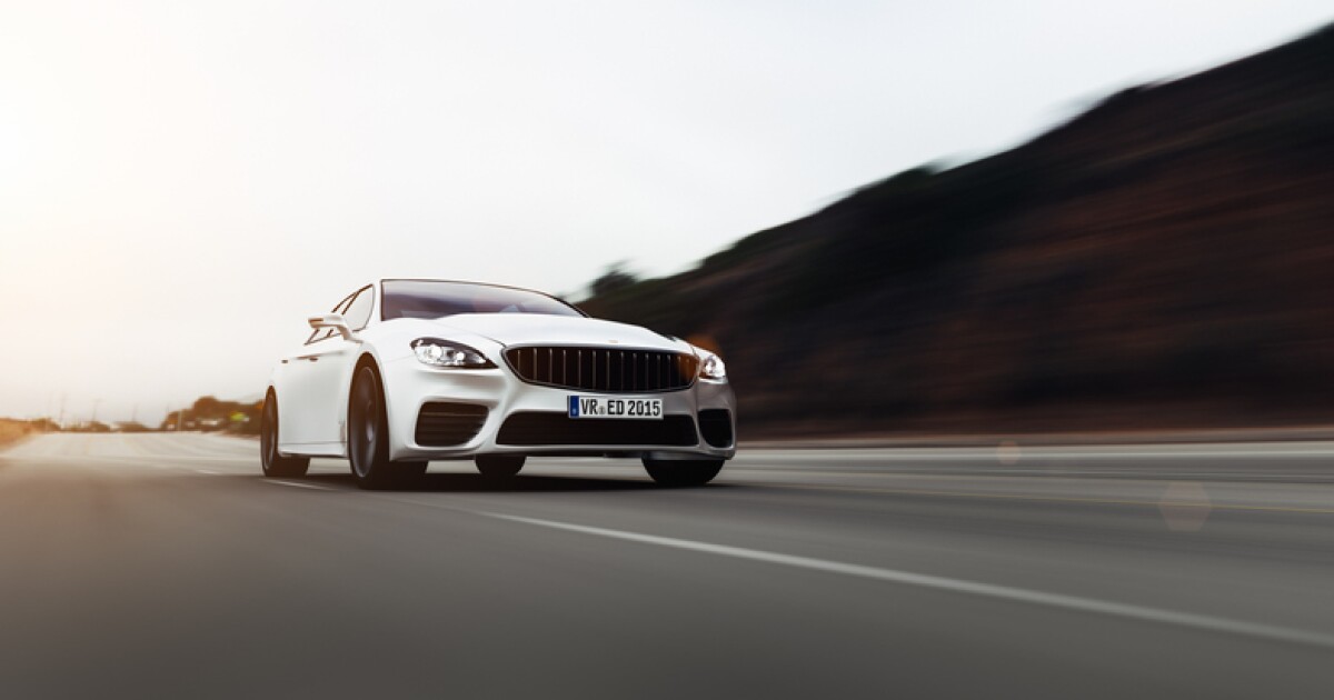 El color de moda para autos es el blanco