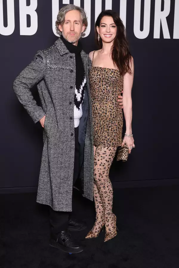 Anne Hathaway aborda la teoría sobre su esposo y la reencarnación de ...