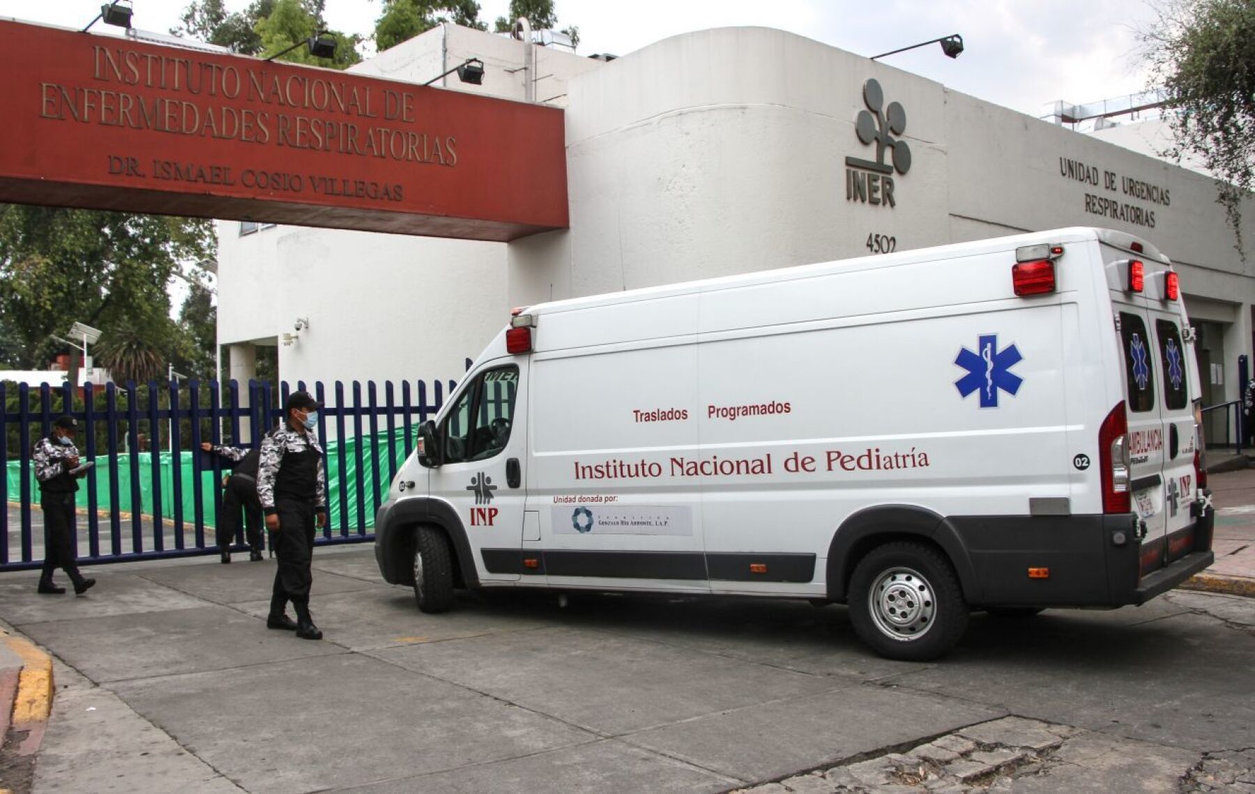 Ante aumento de la demanda, Salud alista "magna conversión" de hospitales