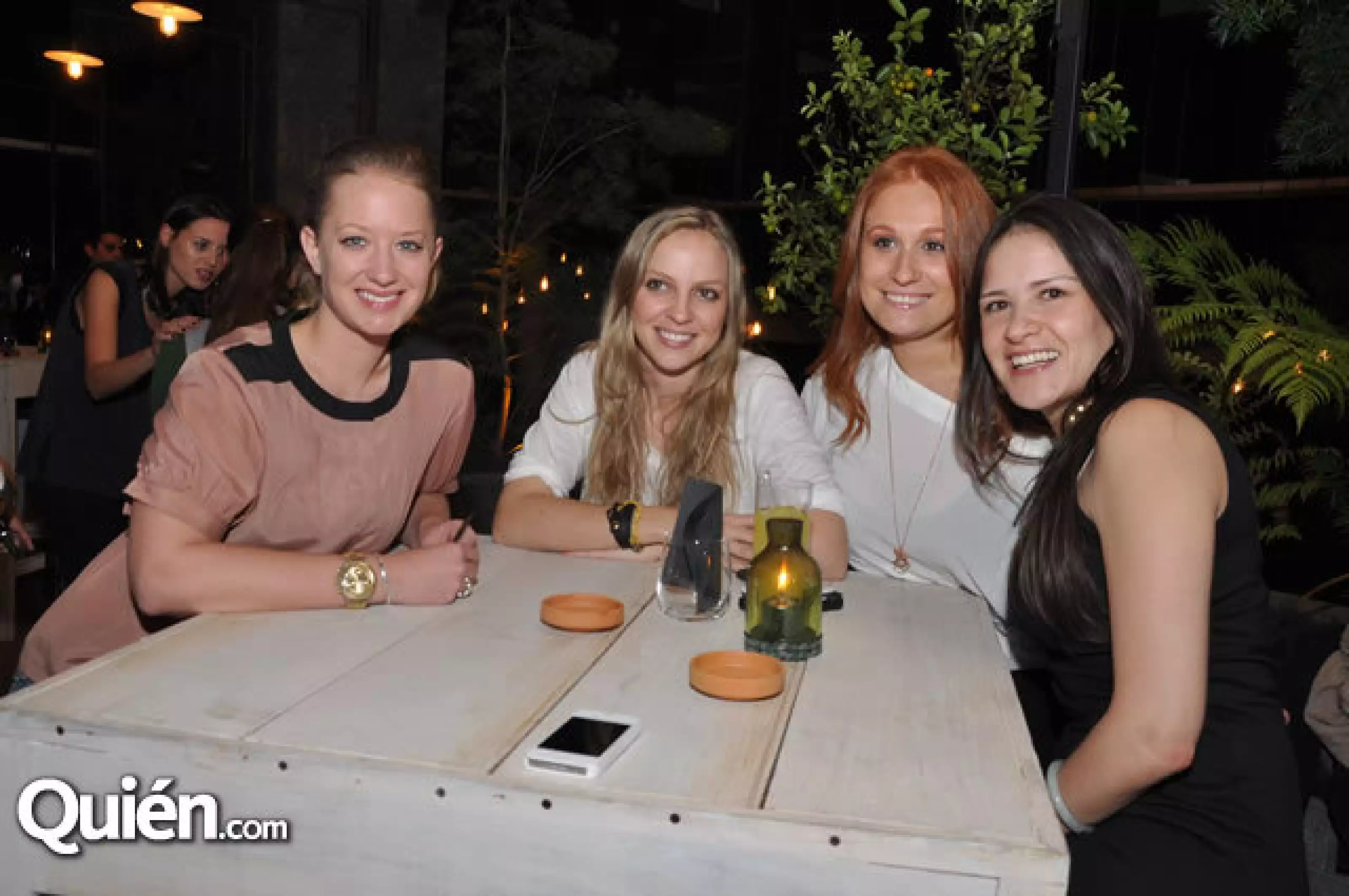 Los hermanos Cuaik inauguran el `Nueve nueve´