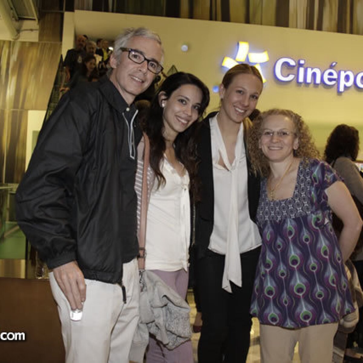 Natalia Gil presenta película