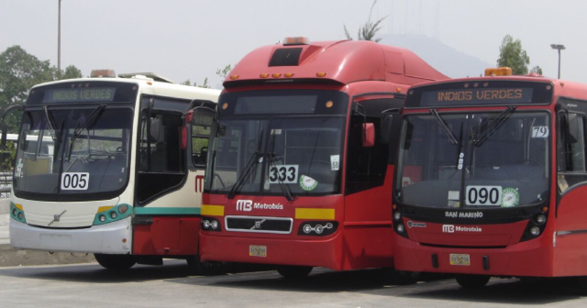 La historia del Metrobús en fotos