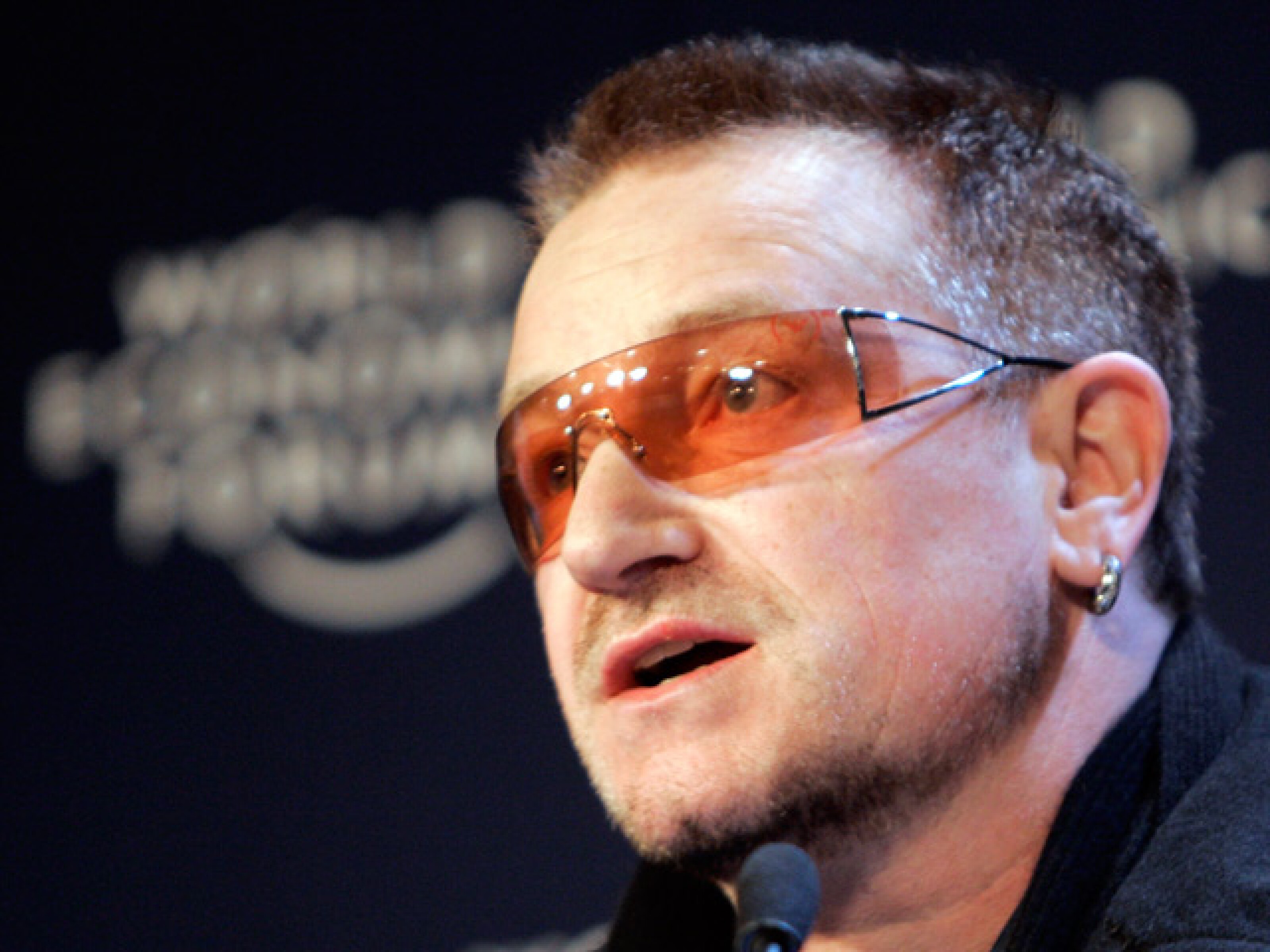 El sello característico de Bono: sus lentes
