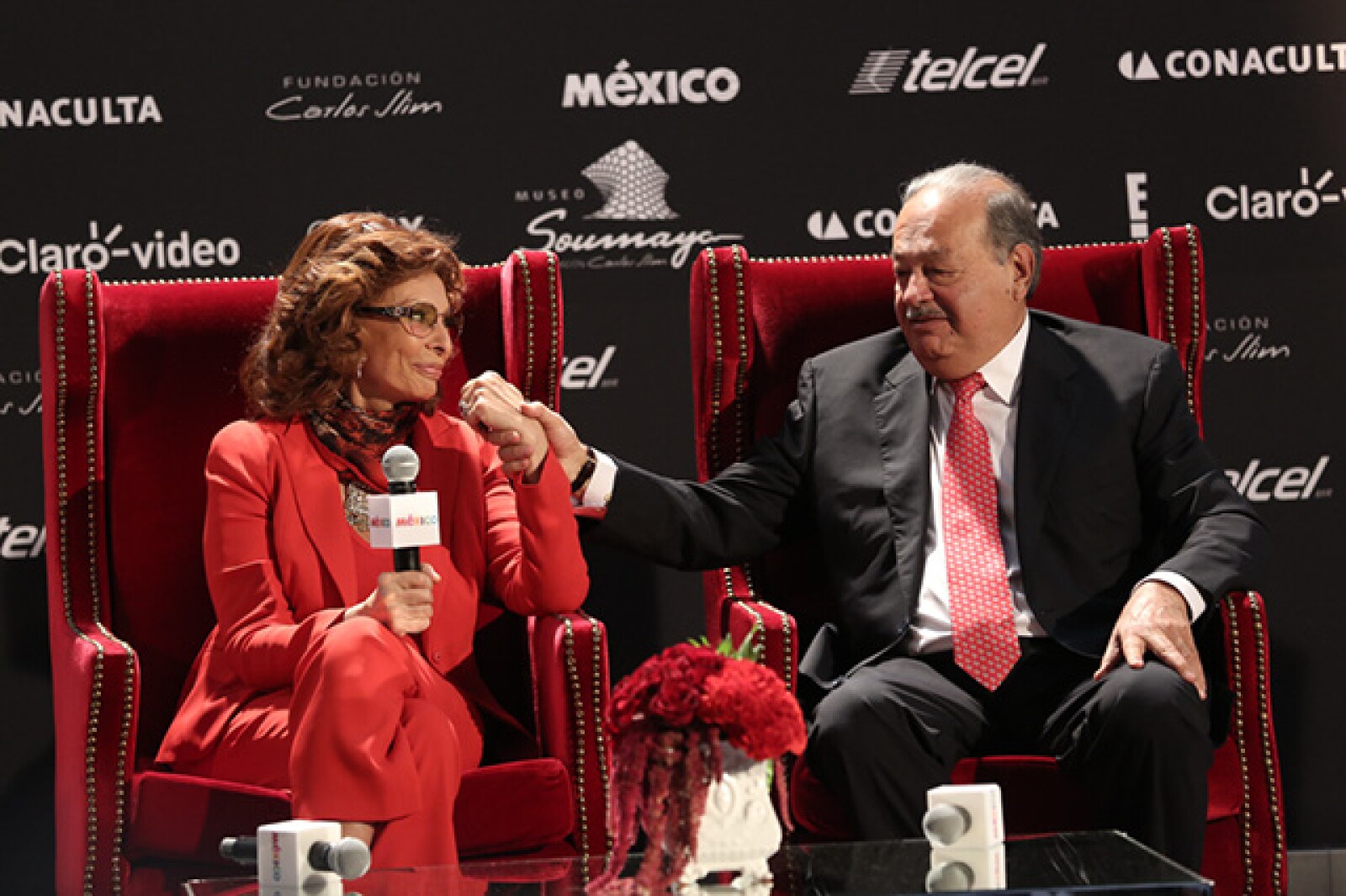 Sophia Loren Ayer Inaugura Exposición En México