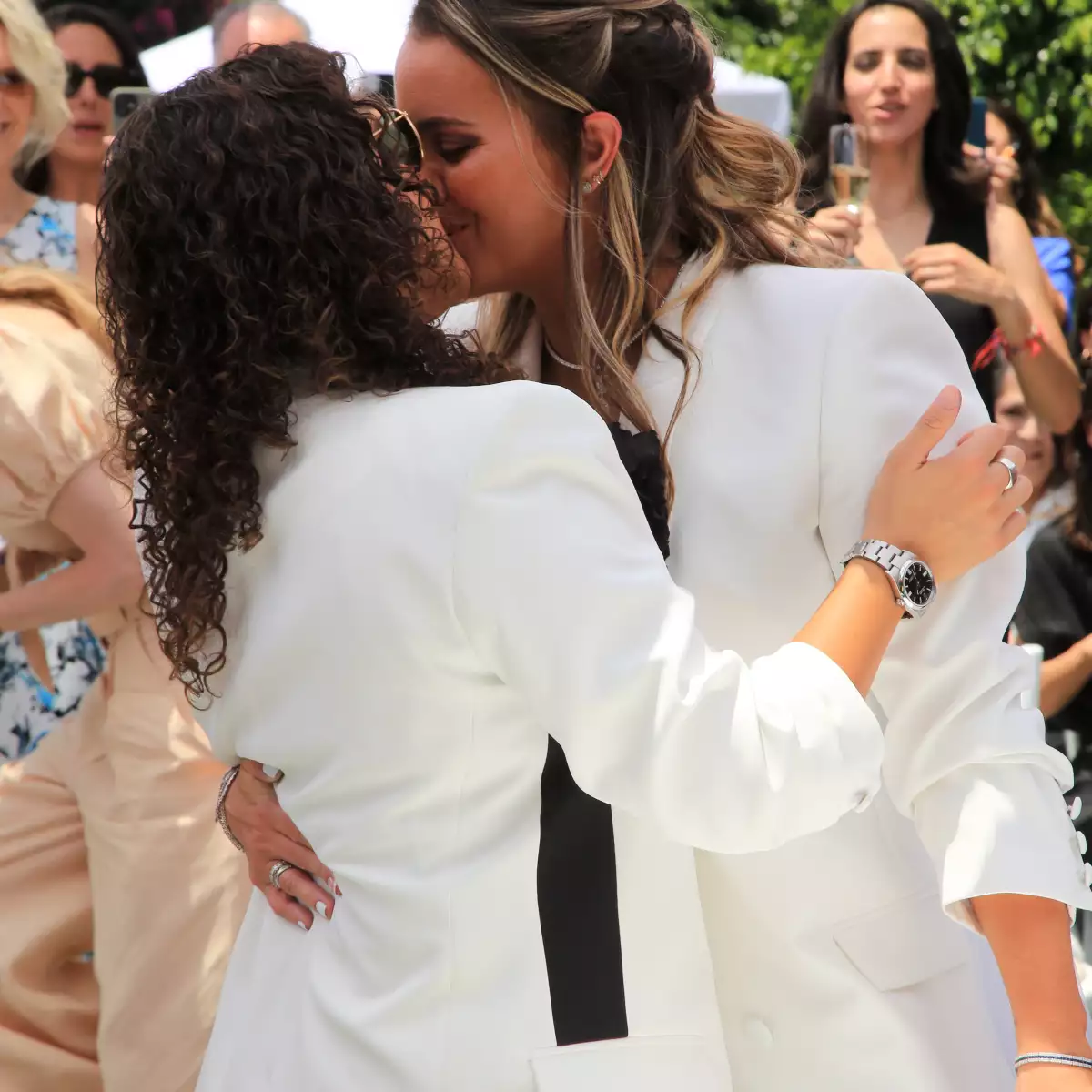 Mariel Duayhe y Saskia Niño de Rivera se dieron el sí en una gran boda