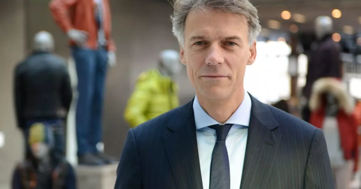 Bottega Veneta estrena CEO