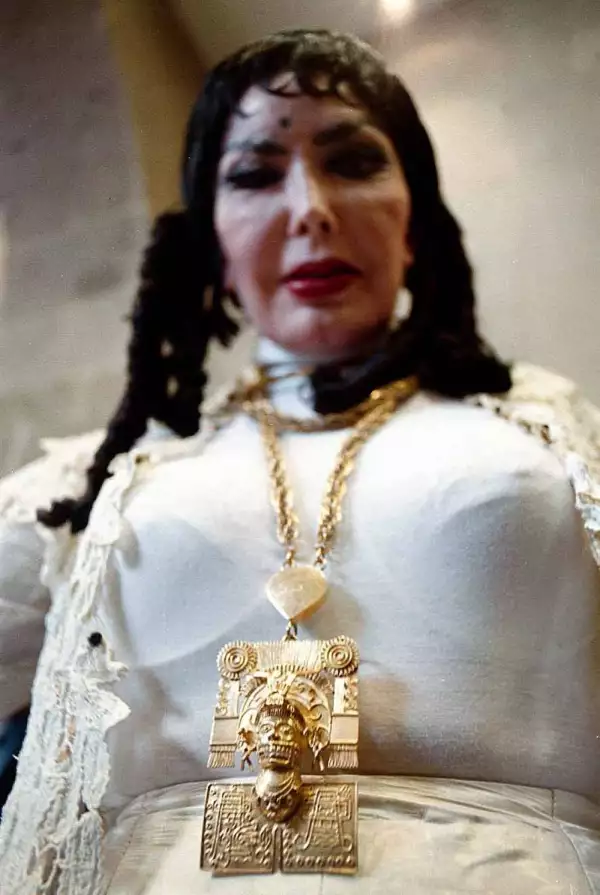 Así fue el extravagante y polémico estilo de Irma Serrano, 'La Tigresa'