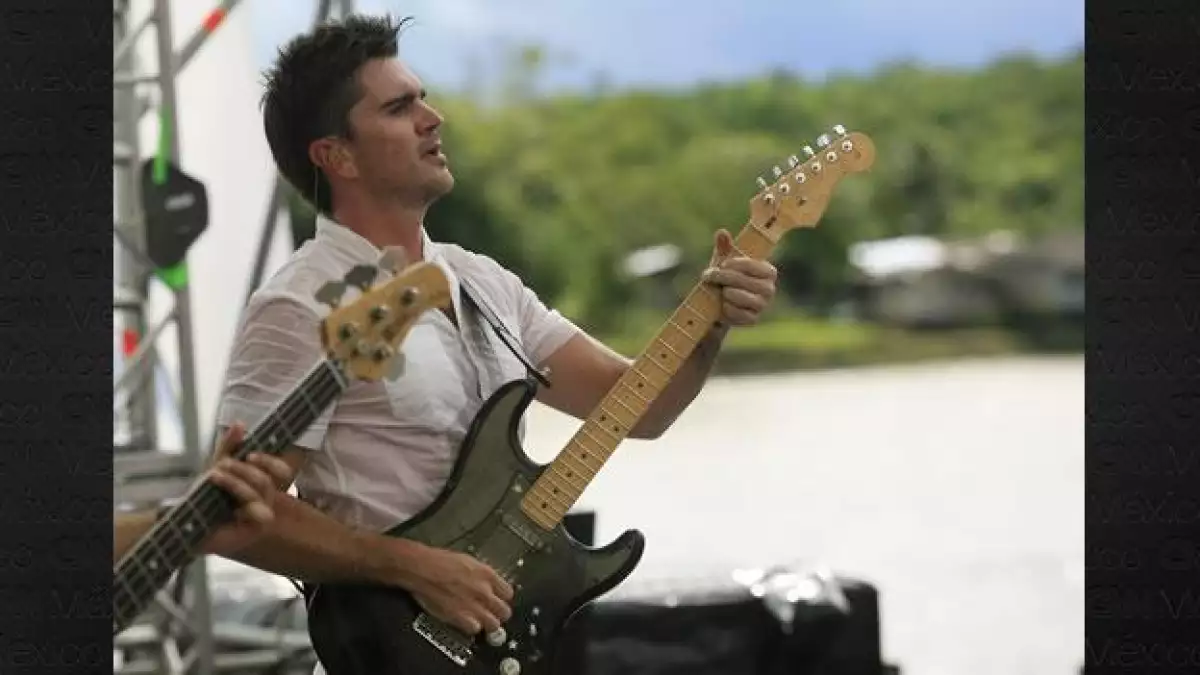 Juanes es el primer cantante latino del Rock Band
