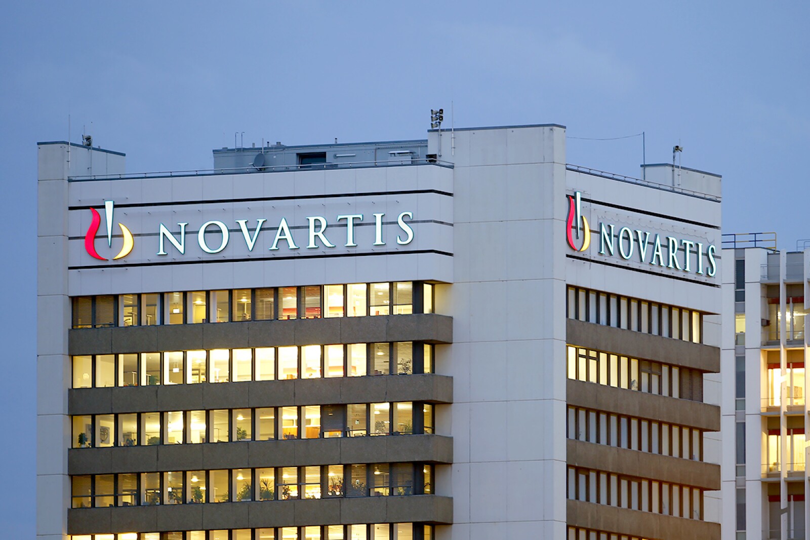 Novartis comparte riesgo … y le funciona