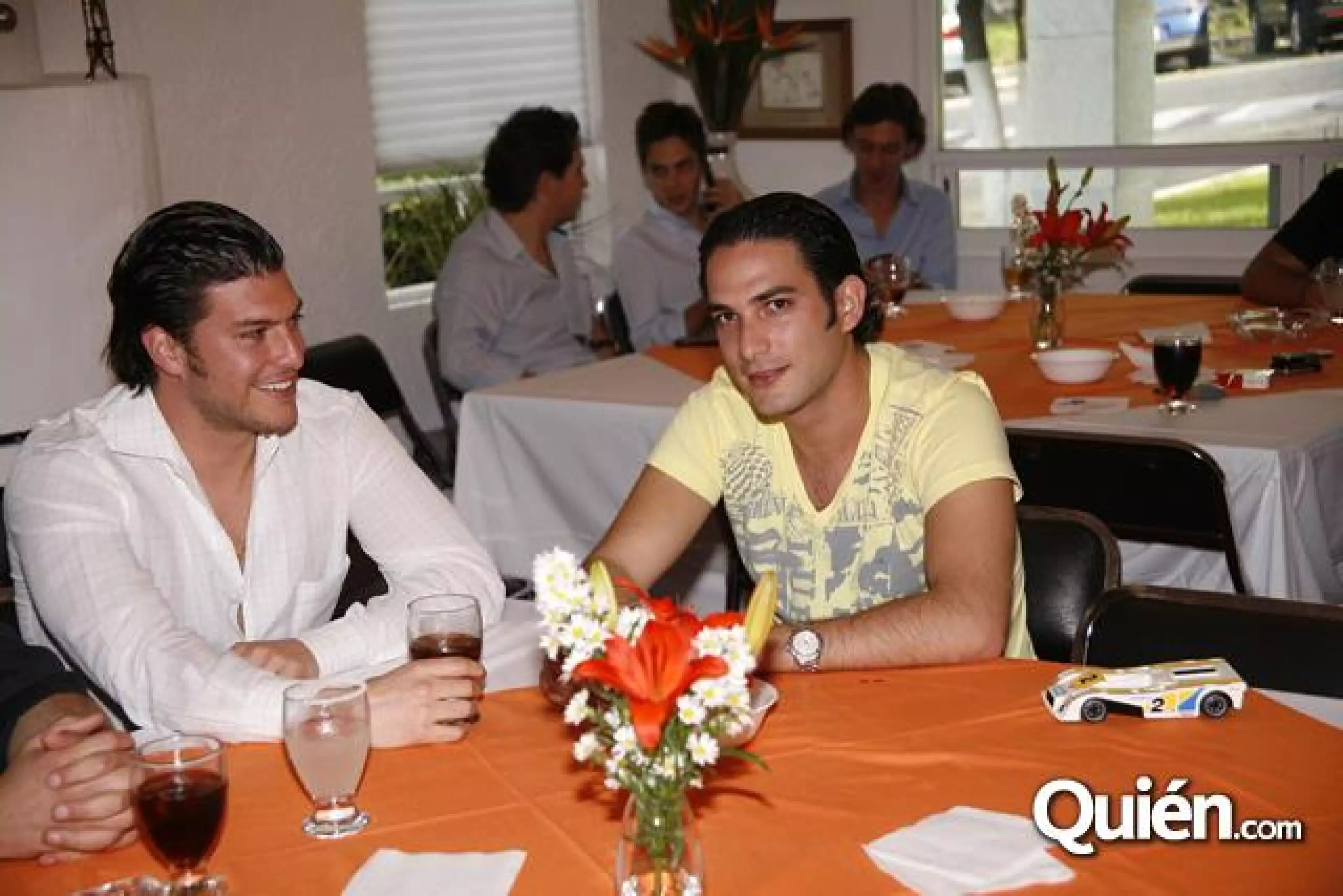 Roy Enríquez celebra su cumpleaños