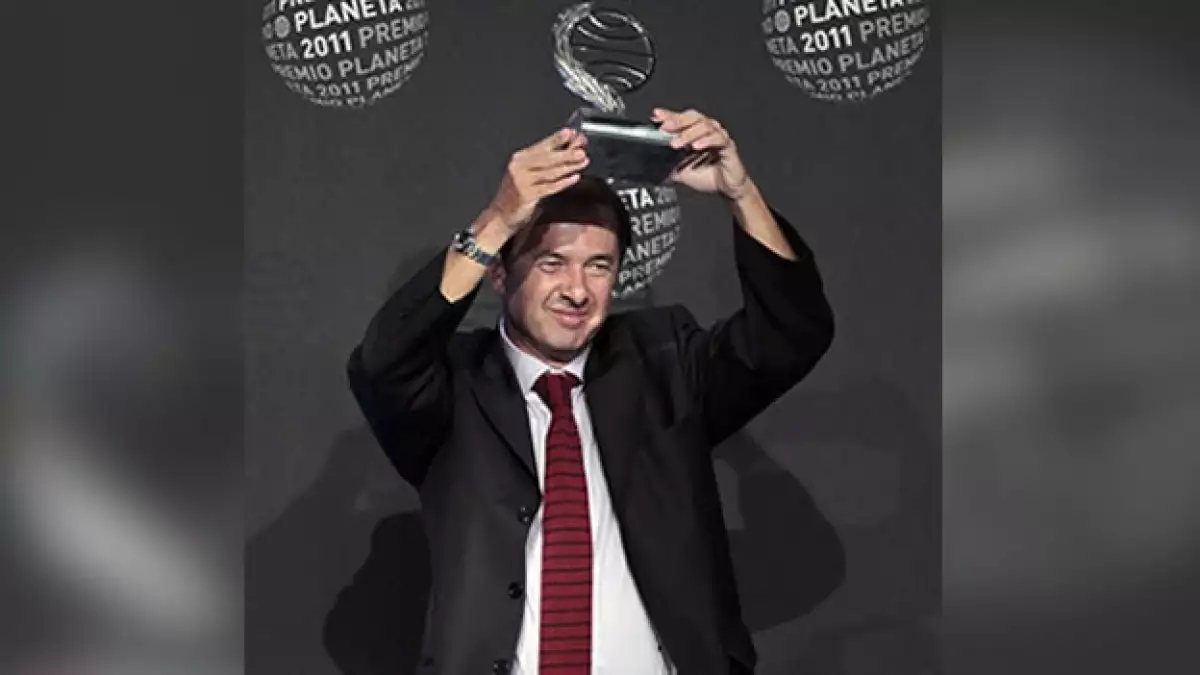 Javier Moro gana Premio Planeta, por la historia de un emperador de Brasil