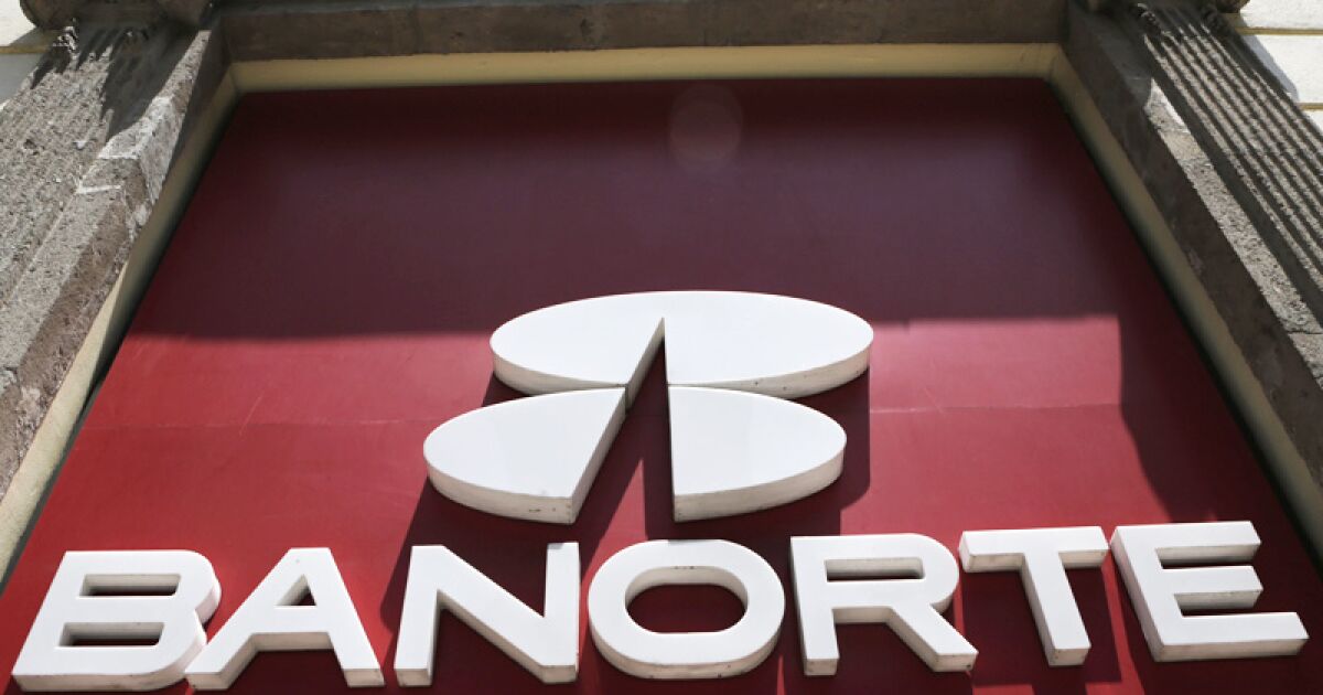 Banorte da el sí a los programas sociales de AMLO