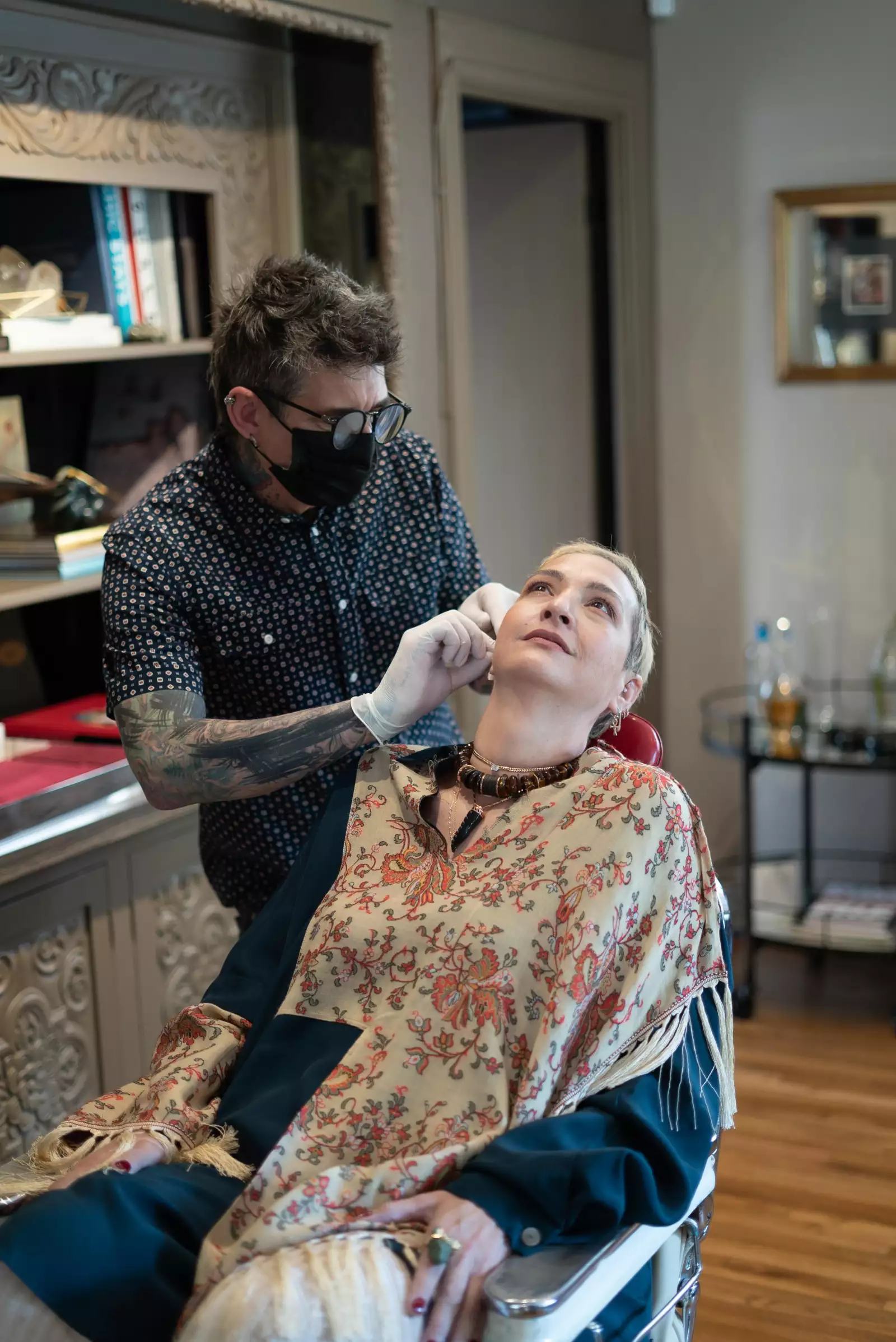 Danny Yerna y María Tash, el dúo dinámico organiza piercing party