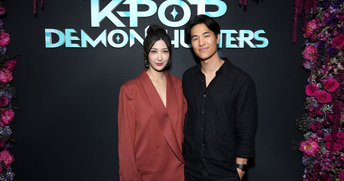 Él es Sam Kim, el prometido de EJAE que inspiró a la estrella de KPop ...