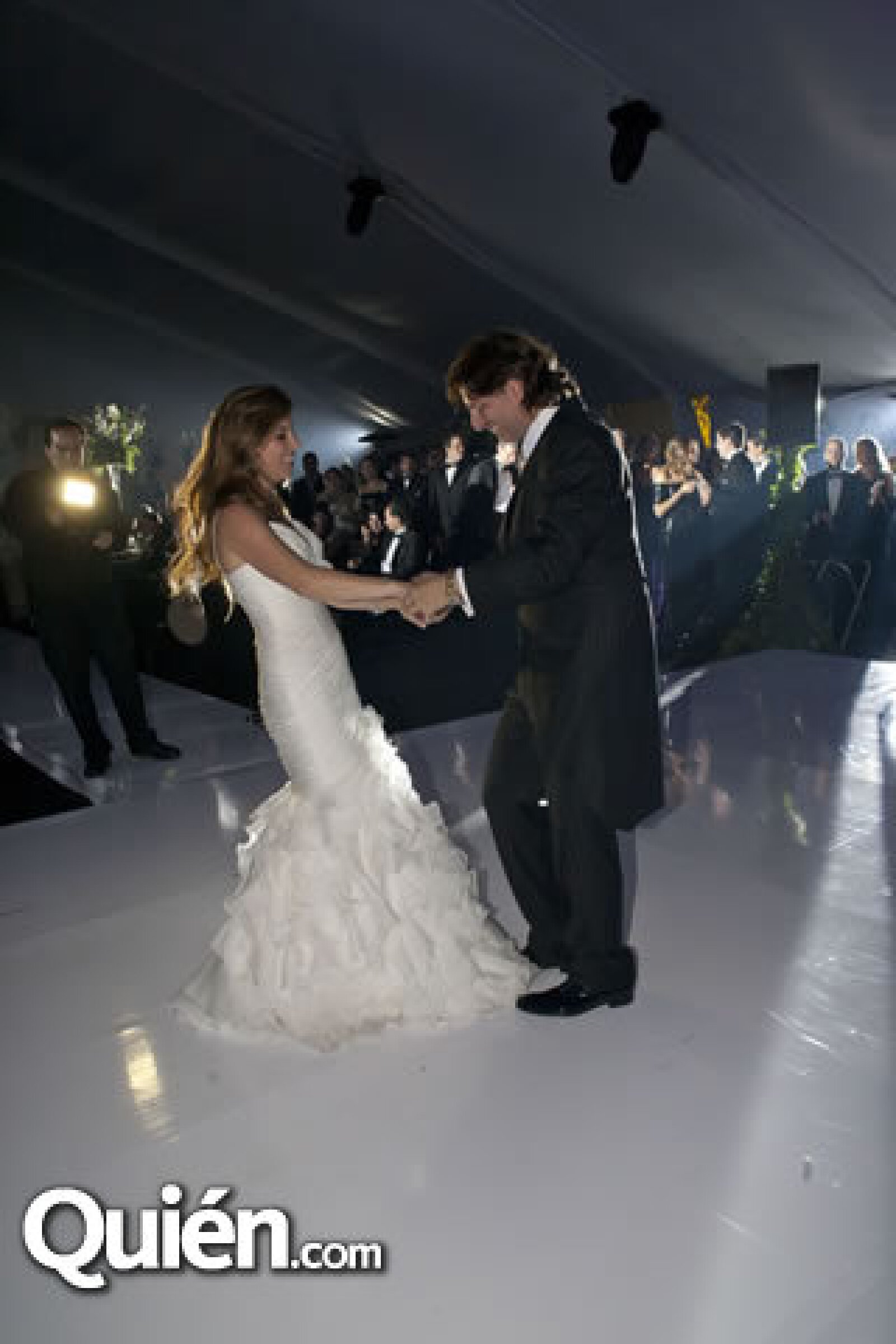 Unen sus vidas Mónica Argüelles y Alejandro Negrete