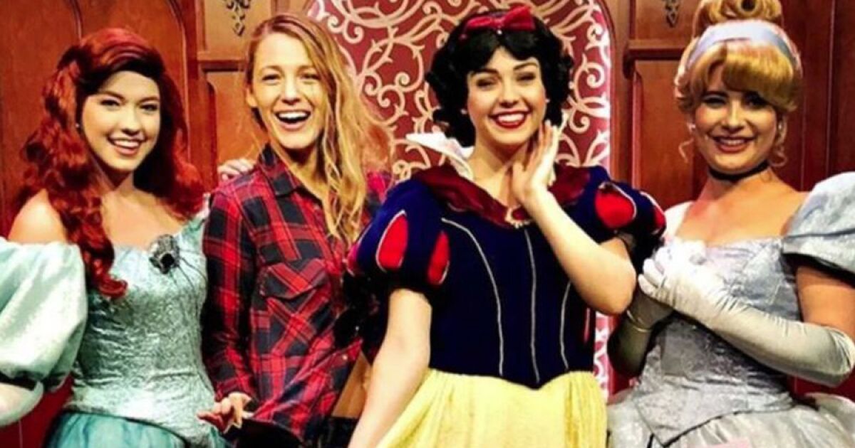 Blake Lively visitó Disney y ahora quiere ser una princesa... o la bestia