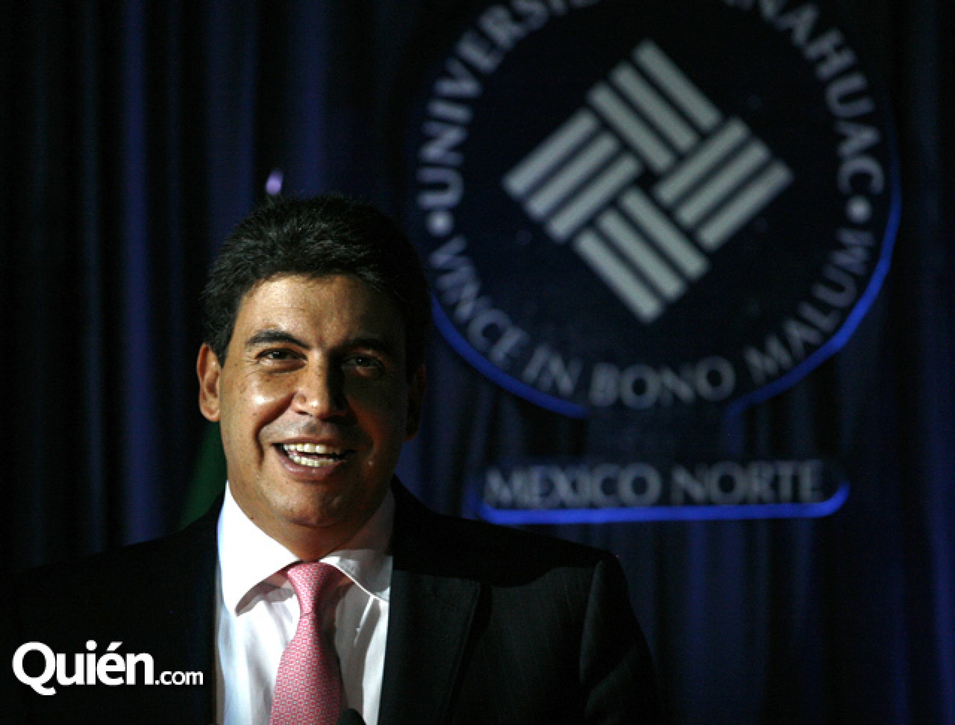 Arturo Elías Ayub premio al líder del año