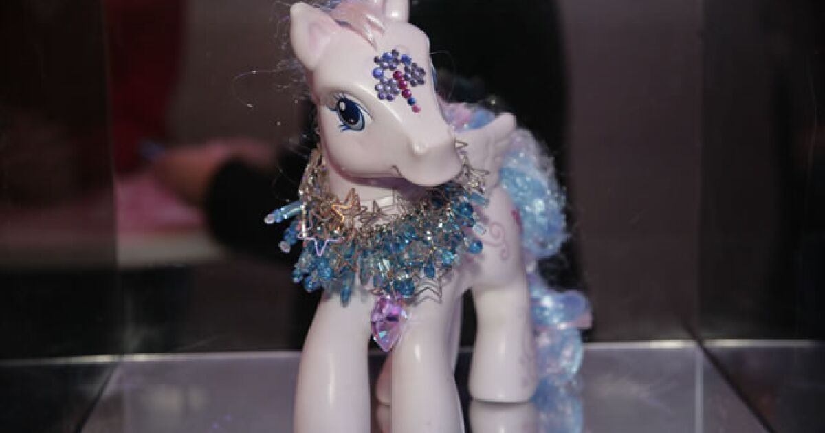 Moisés y Lucy Atri en My Little Pony