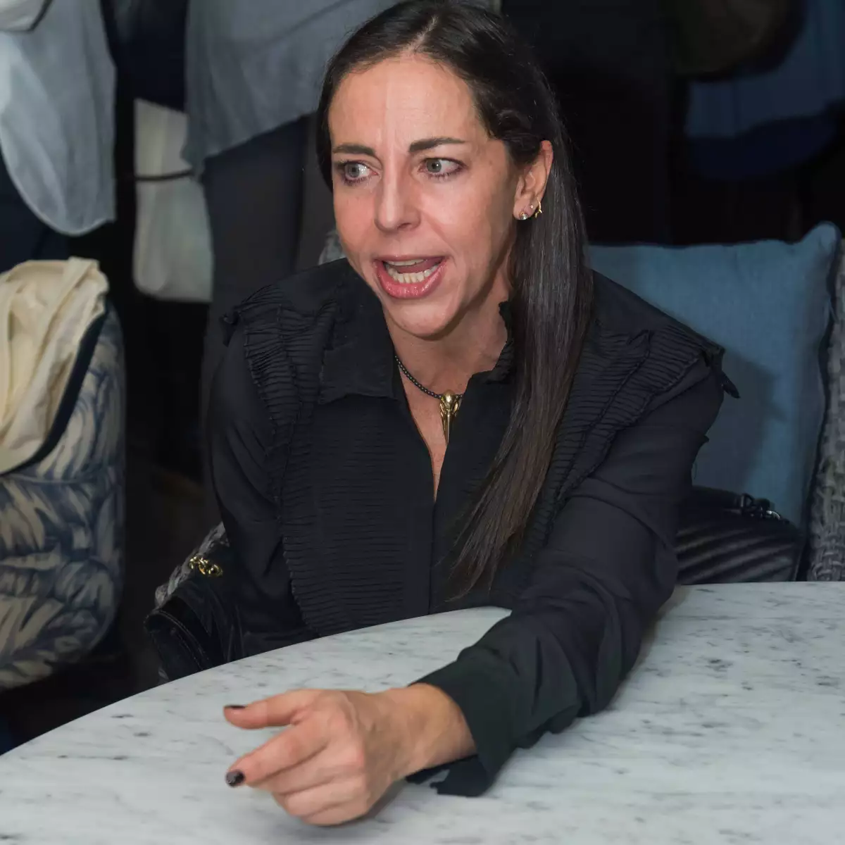 Gabriela Rojas presenta Sin Reglas con un coctel en Casa Ó
