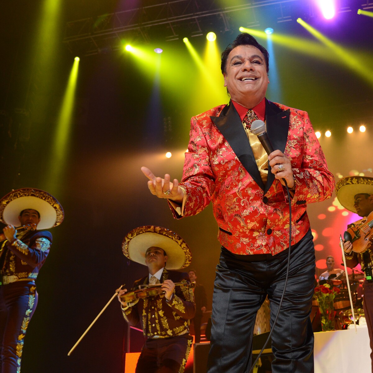 Revelan video de Juan Gabriel grabado poco antes de su muerte
