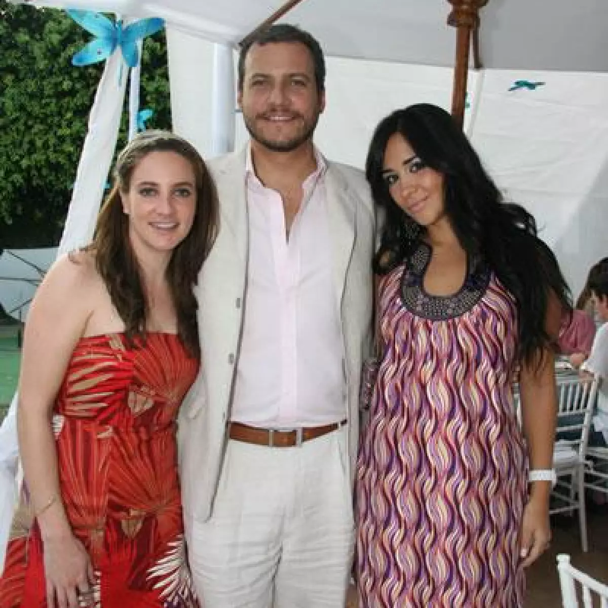 Ricardo y Alina Estrada bautizan a su hijo