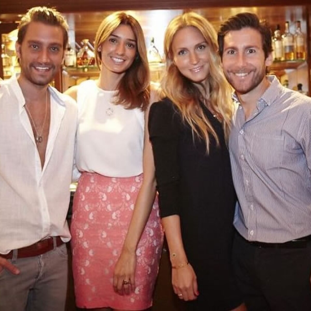 Personalidades asisten a la inauguración de Tiffany & Co.