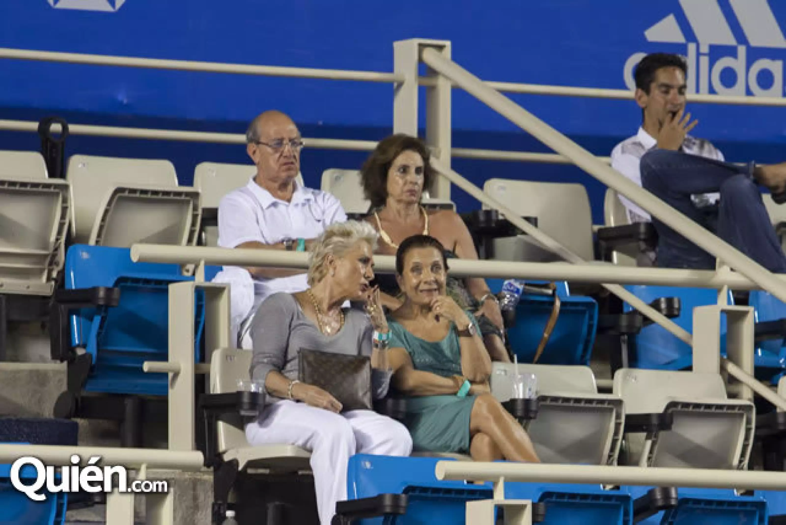 Alejandro Burillo recibe reconocimiento en Abierto Mexica...