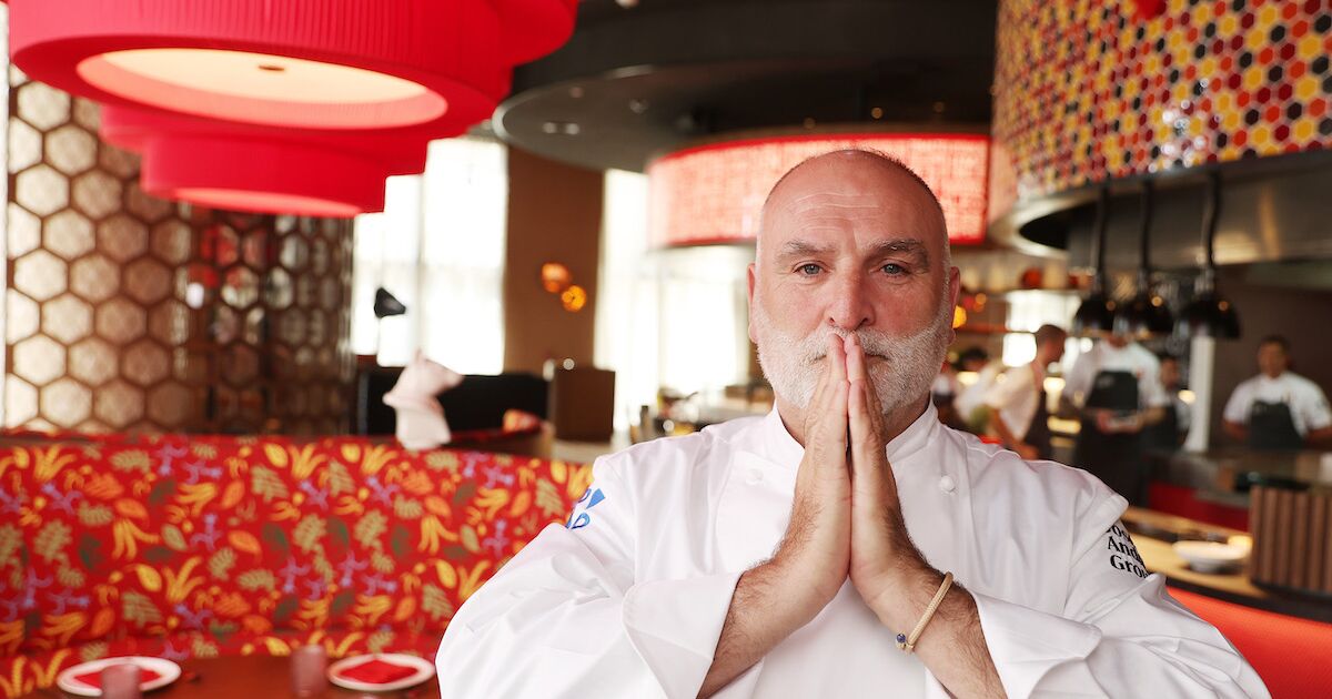 Con helicópteros y cocineros, el chef José Andrés apoya a Acapulco