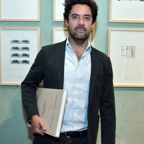 Ignacio Urquiza y Bernardo Quinzaños presentan el libro Ensayo/Essays