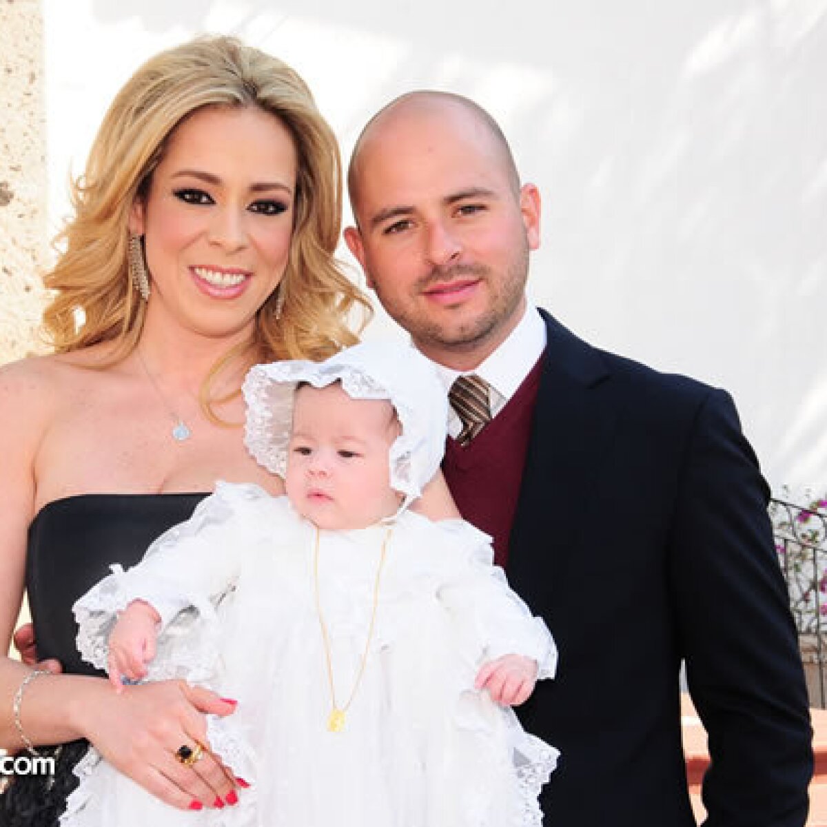 Sandy López bautiza a su hija Julianna