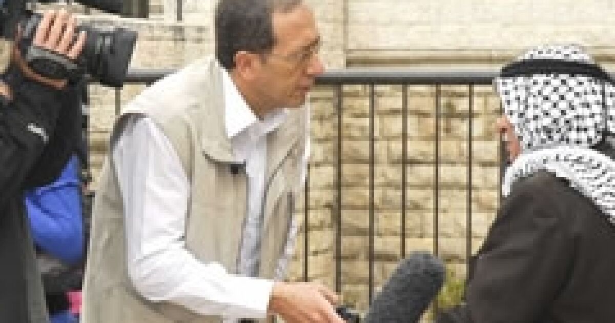 José Levy, periodista en pro de la paz