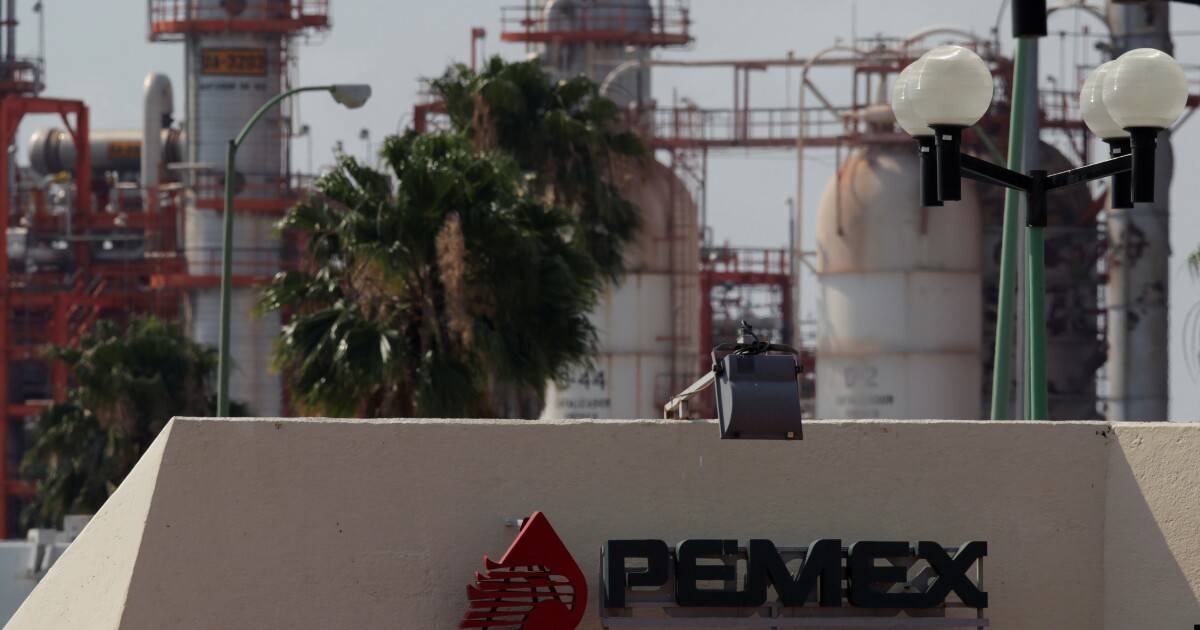 ¿Cómo fue que Pemex se convirtió en un desastre?