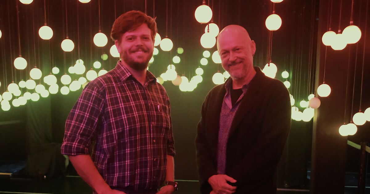 Daniel Sutton-Pearson y Anthony Rowe presentan Wave en Antara