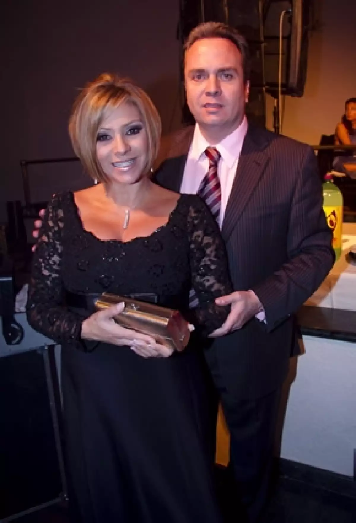 Se convierte Daniela Castro en mamá por tercera vez, ahora de un niño