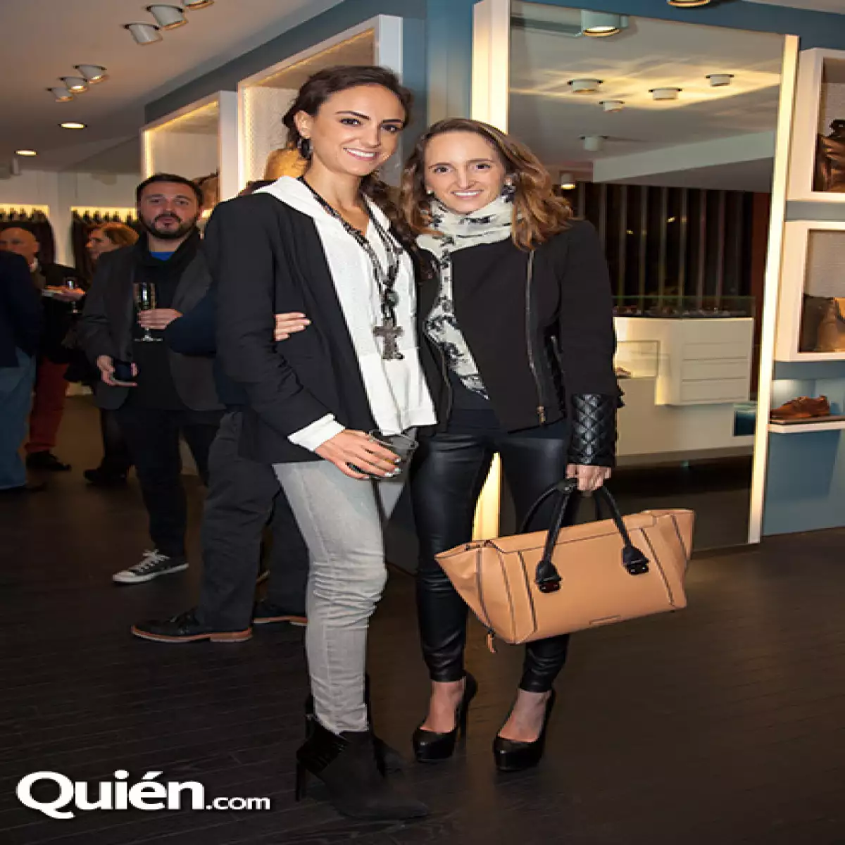 Florentina Romo y Mónica de Haro en el opening de Suitsupply