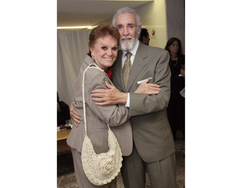 Distinguen a Julio Alemán por trayectoria